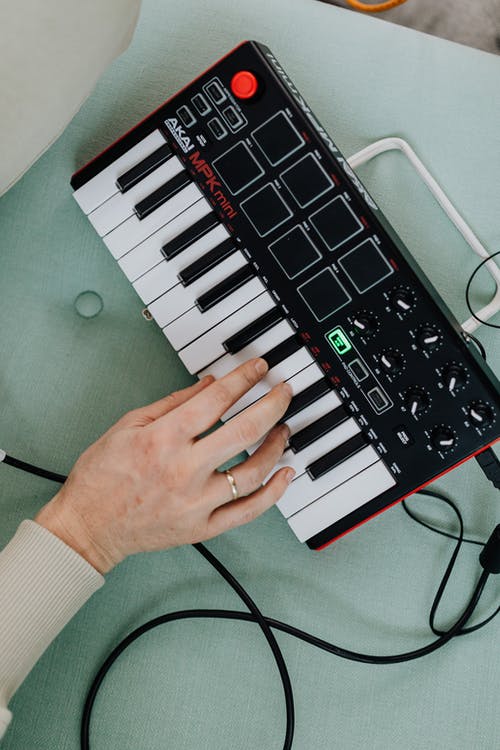 The Best Midi Keyboards For Hip Hop Production